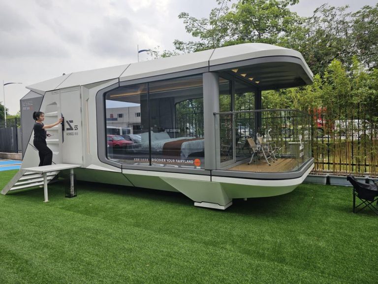 Ultra-Modern, Luxury Pod Homes: Future of Sustainable Living