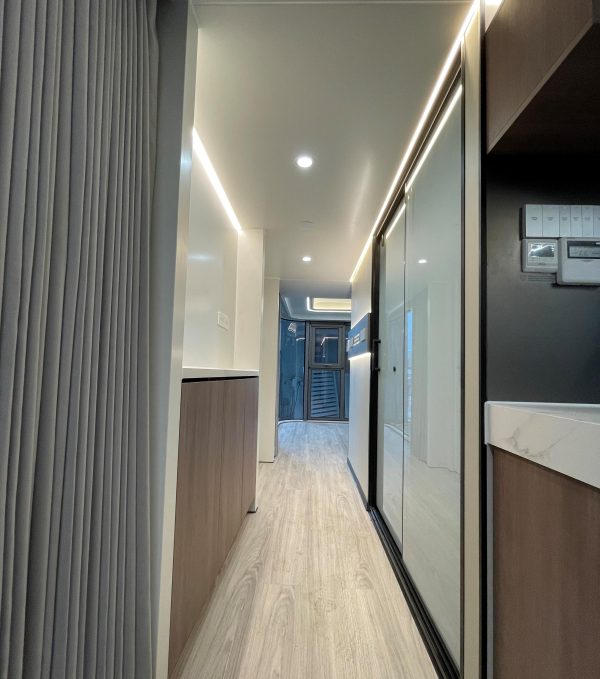 Vessel E9 - Vessel International LTD