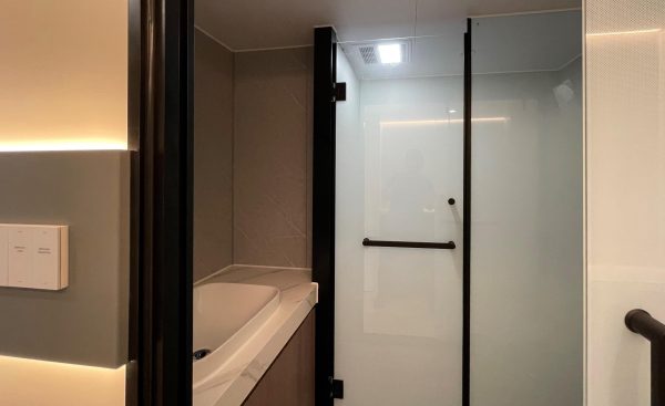 Vessel E9 - Vessel International LTD